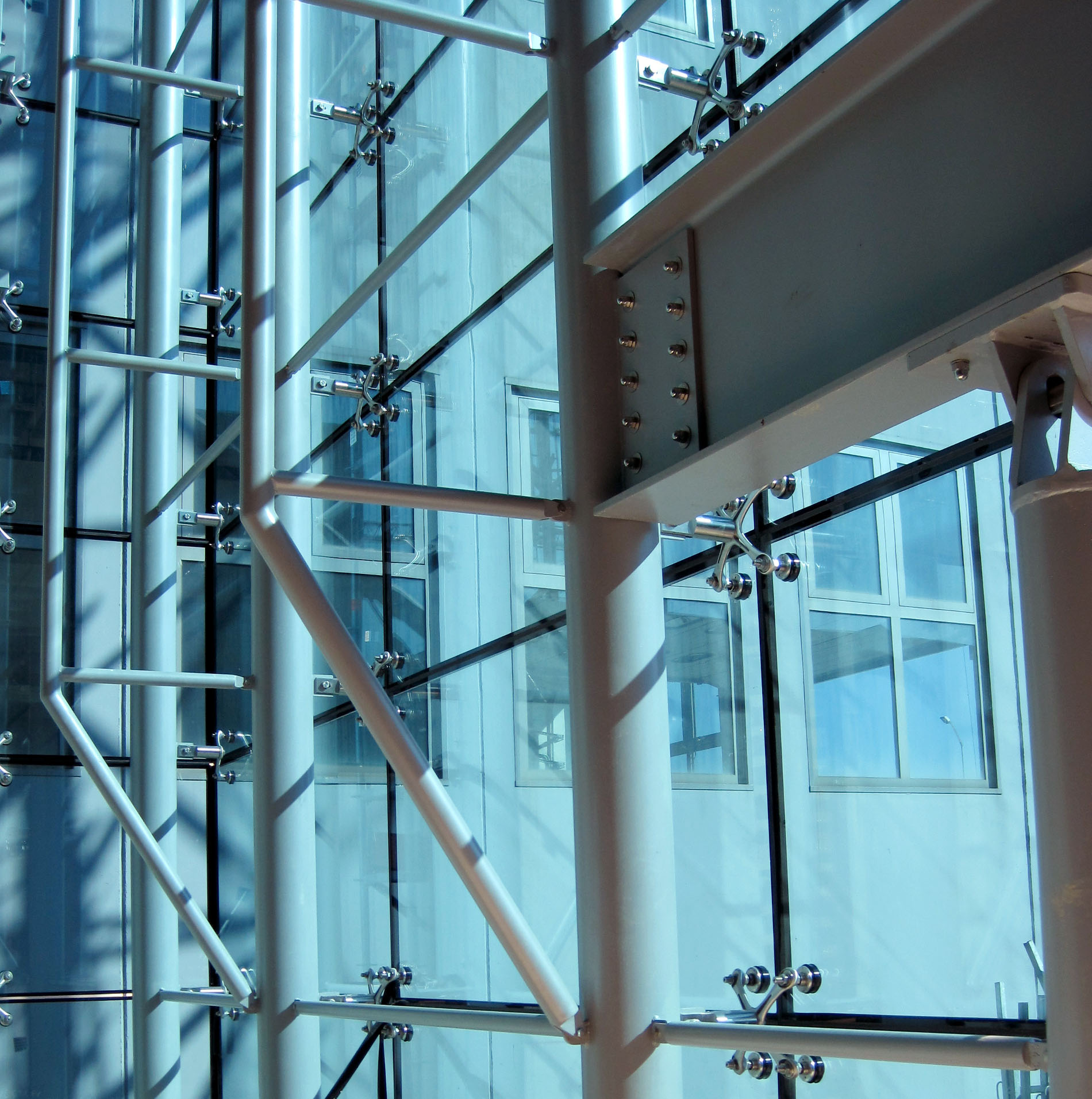 Point-fixed glazing - Bluesteel S.r.l.